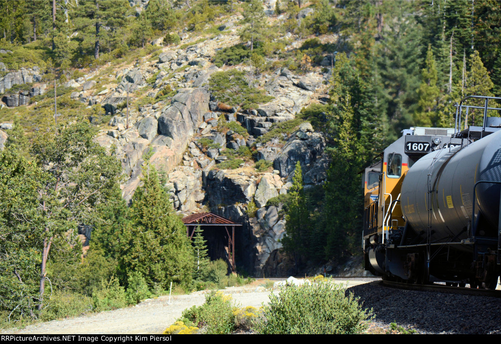 UP 1607 Approaching Tunnel #35